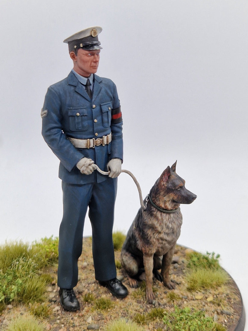 RAF Police Dog Handler with German Shepherd - 1/24th Scale (75mm Scale ...